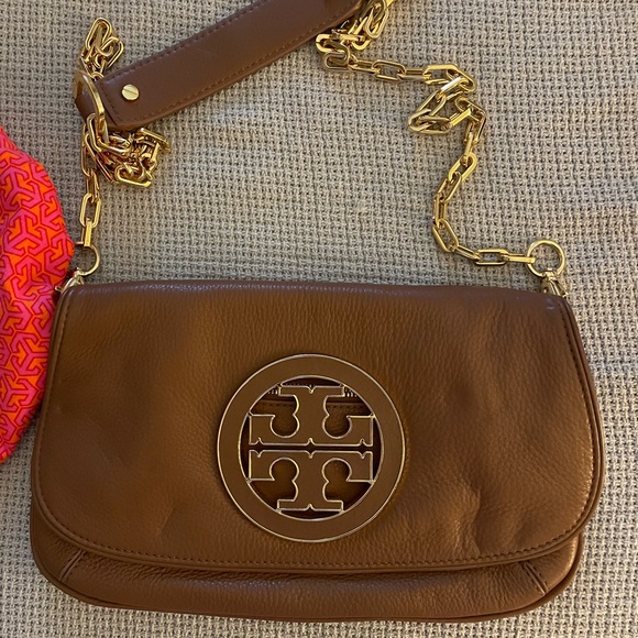 Tory Burch | Bags | Tory Burch Logo Clutch Bag Royal Tan | Poshmark